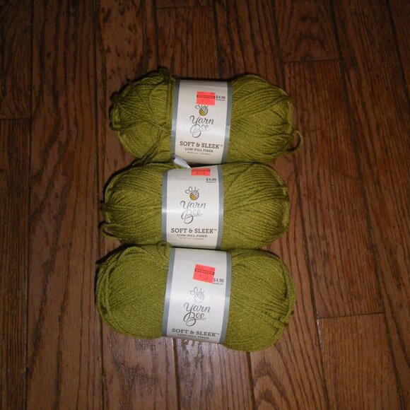 Yarn Bee | Office | 3 Skeins Yarn Bee Soft Sleek Chunky Yarn Color ...